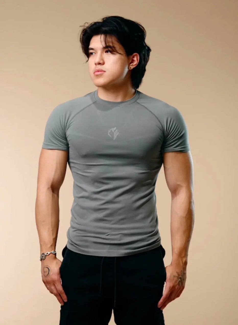 EVO Men's Seamless Compression Shirt – ekkovision